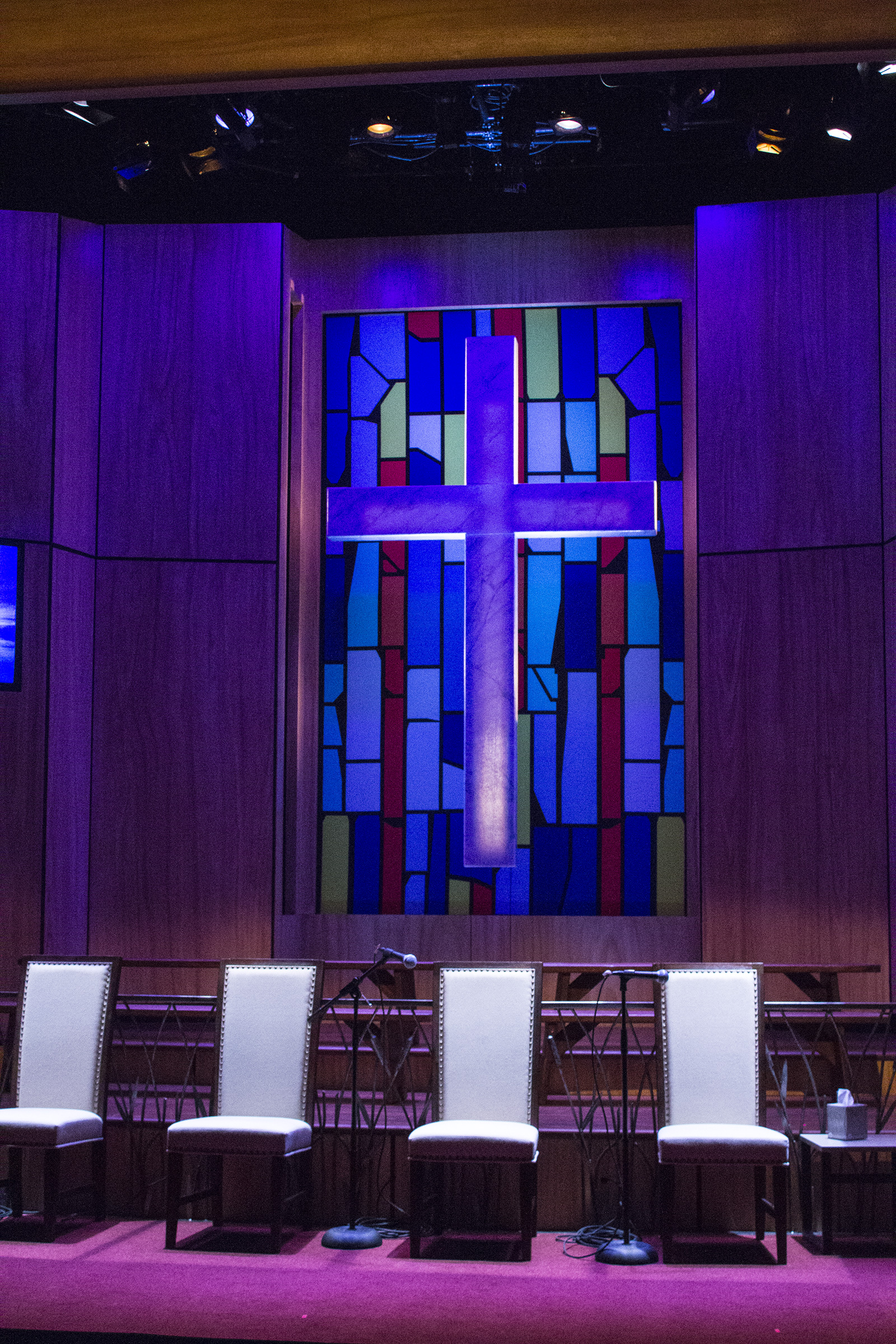 Sneak Peek: "The Christians" Set Pictures - San Francisco Playhouse